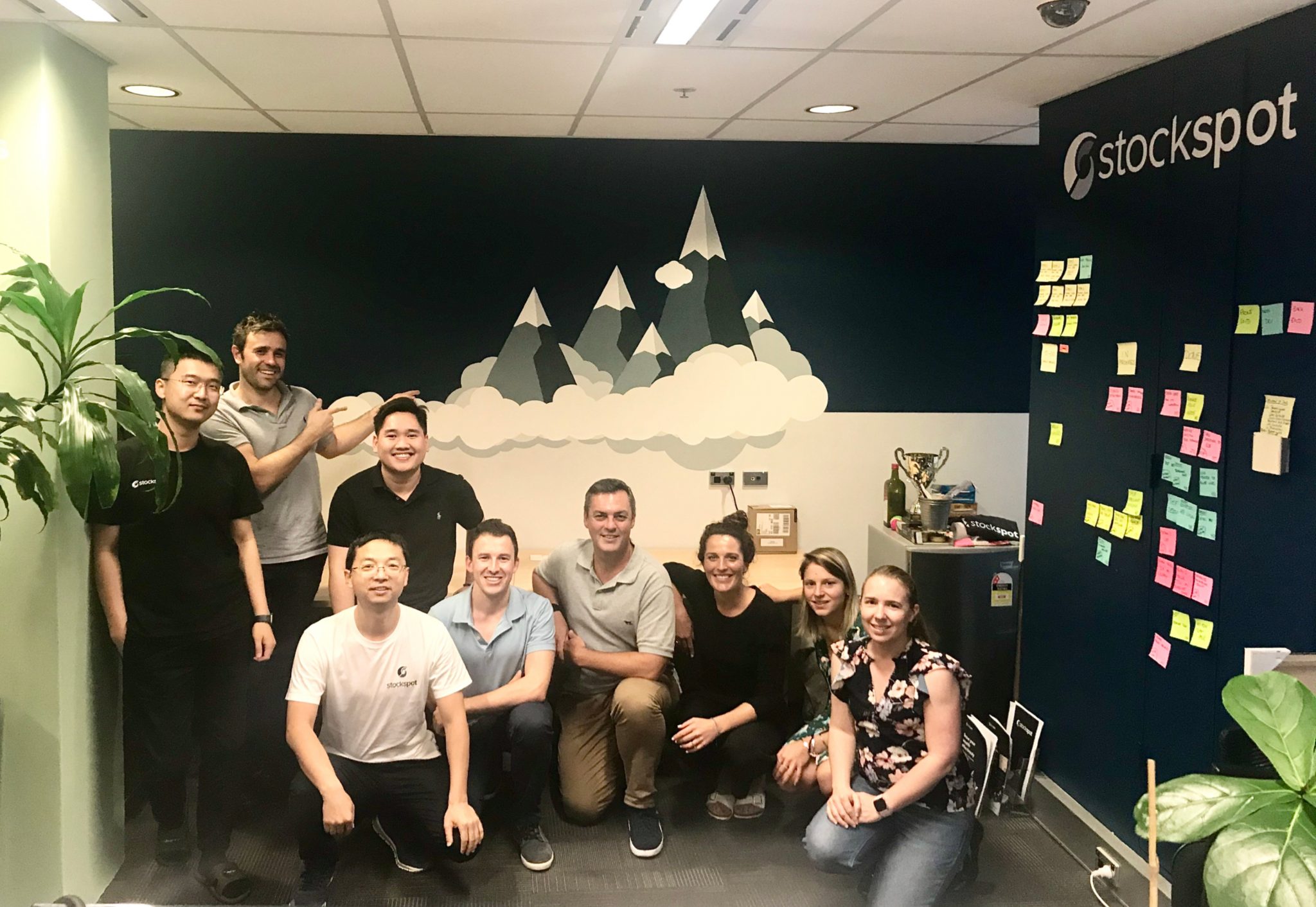 Sustainable artist Marí Koval paints the Stockspot mural - Stockspot Blog